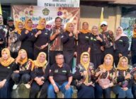 AMS Kota Tasikmalaya Berbagi Takjil, Tebar Kebaikan di Bulan Ramadan - Sumber : Tasikzone.com ...